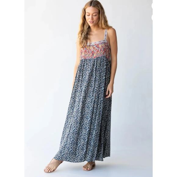 NATURAL LIFE | Dresses | Natural Life Dress Women Medium Patti Side Slit Maxi Blue Floral Print ...